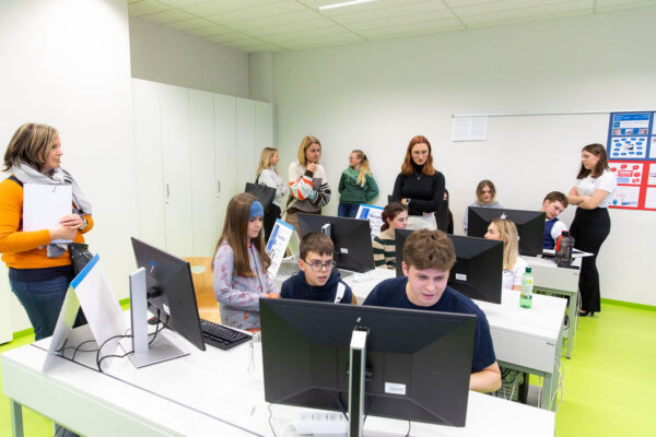 HAK/HAS Amstetten – HAK/HAS – Am Puls der Zeit